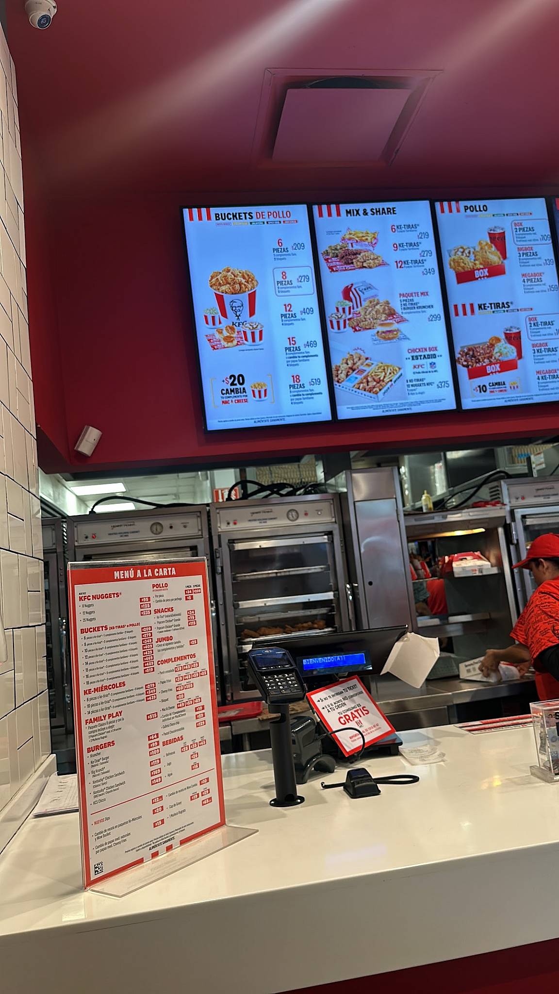 Menu at KFC restaurant, Mexico, Av. Tlahuac