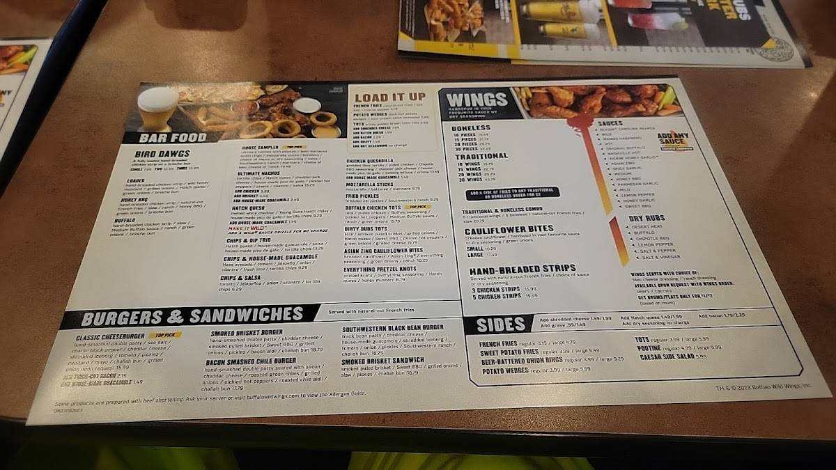 Menu au Buffalo Wild Wings pub et bar, Oakville, Hyde Park Gate Unit A3