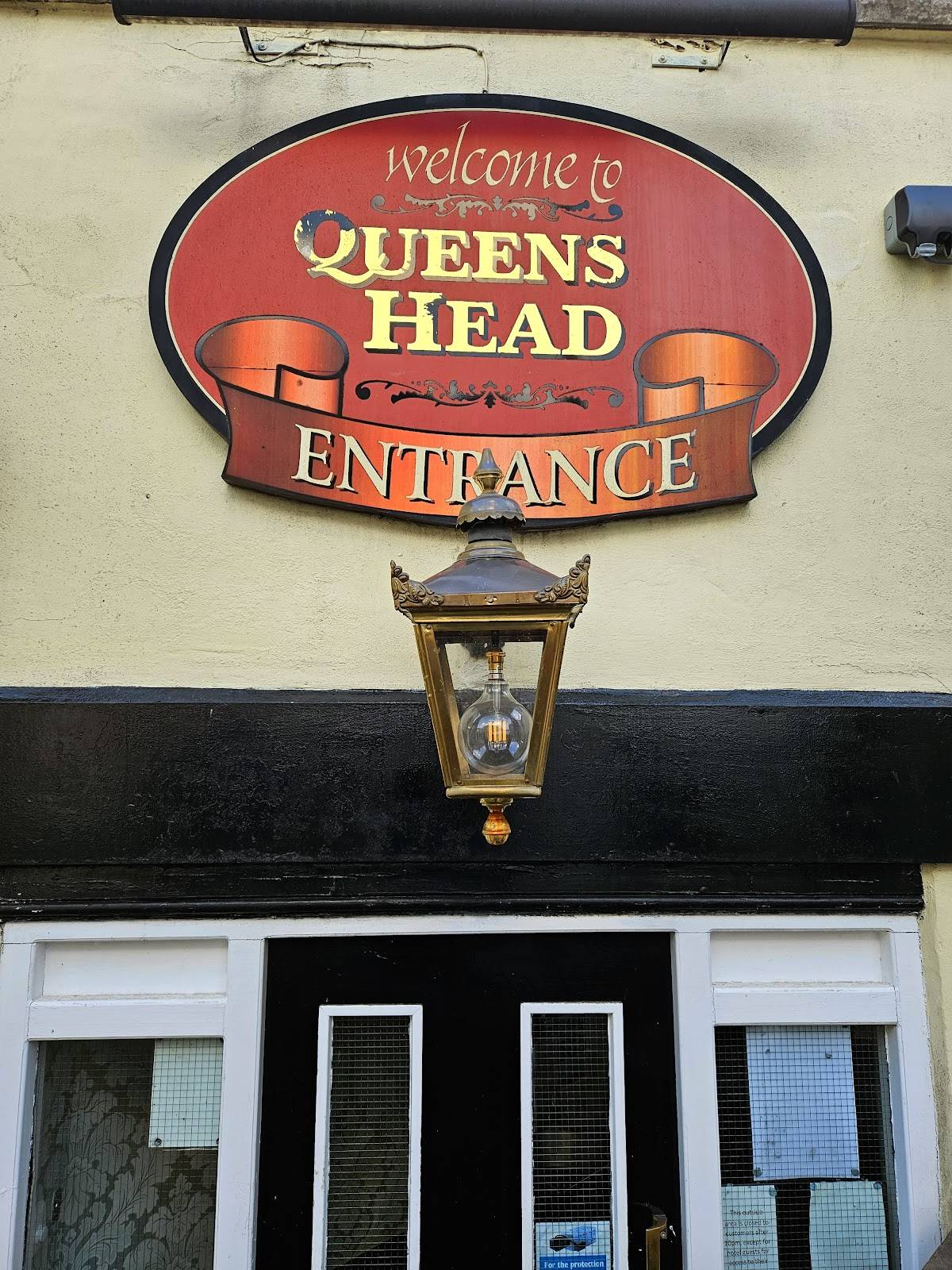 Menu at The Queen's Head Hotel pub & bar, Buxton