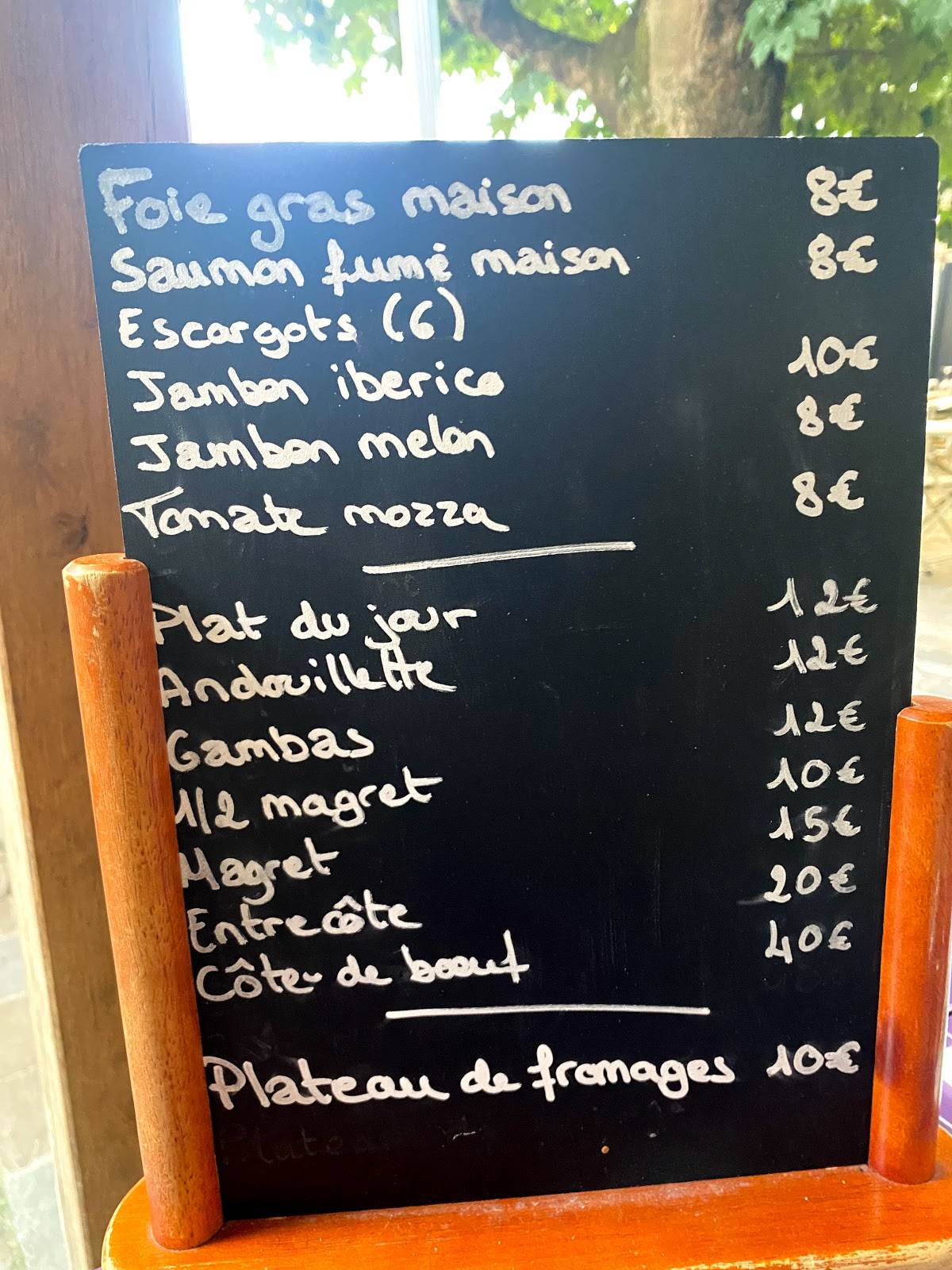 Menu au Chez Erwan pub et bar, Bourdonné