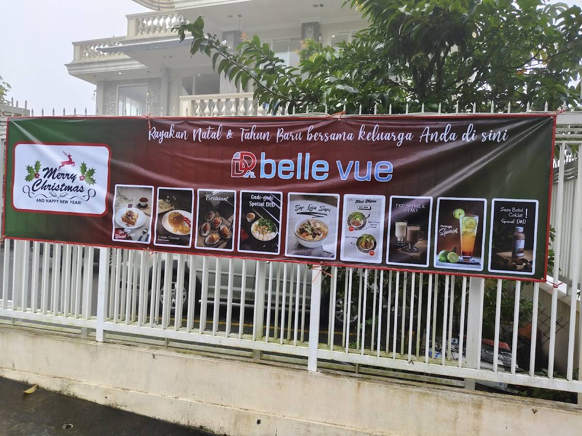Menu at D&D Bellevue cafe, Batu