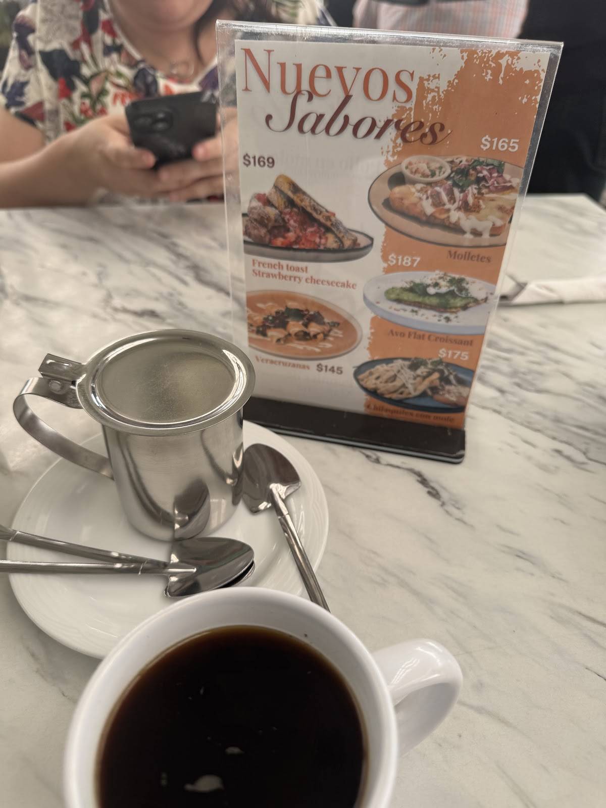 Carta de Divina Tierra Cafetería, Ciudad General Escobedo