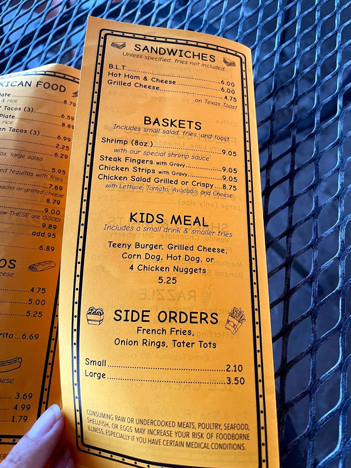 Menu at Hi-D-Ho Drive In fast food, Alamogordo