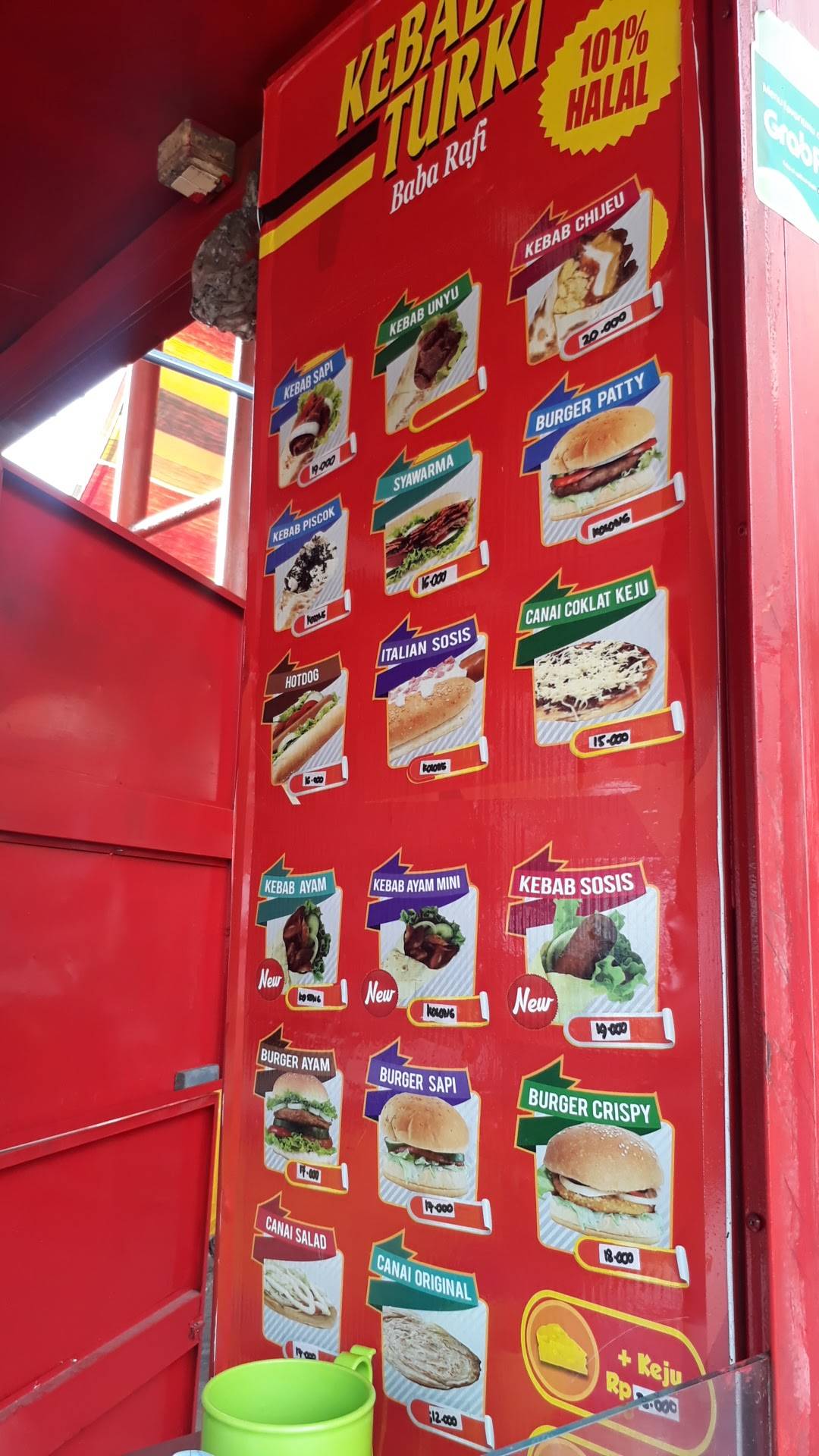 Carta de Kebab Turki Baba Rafi, Macasar, depan alfamidi