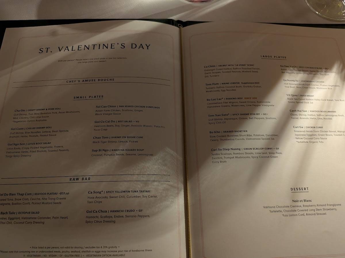 Menu at Le Colonial Lake Forest restaurant, Lake Forest