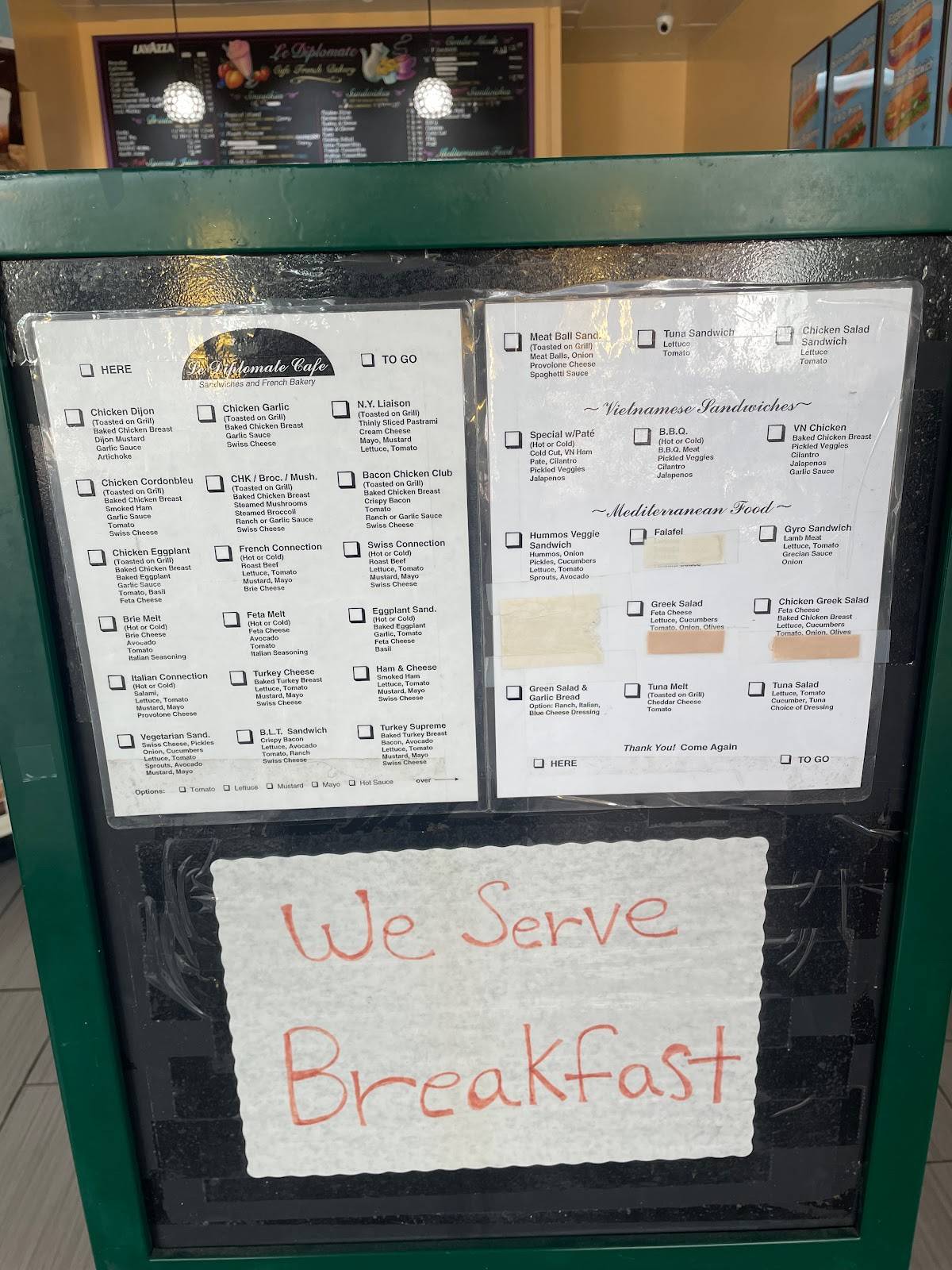 Menu at Le Diplomate Bakery Cafe, Irvine