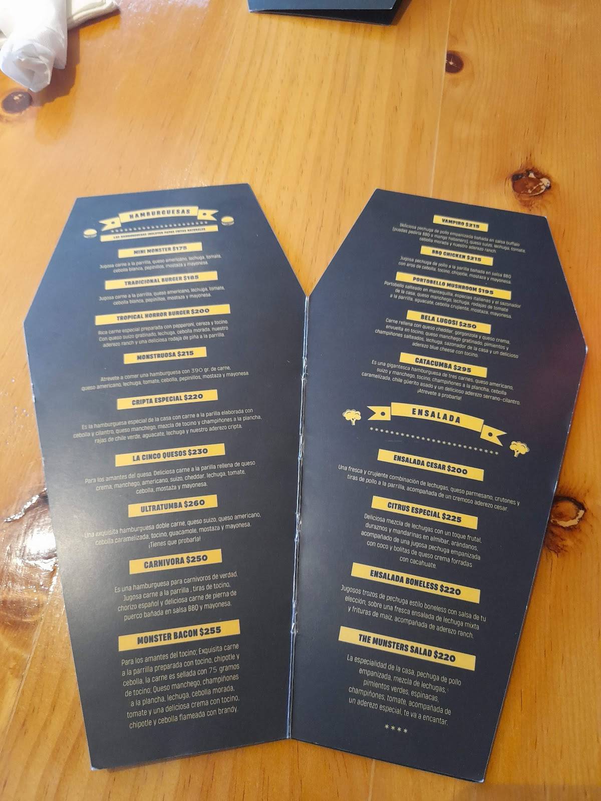 Carta del restaurante Cripta Burger, Mexicali, Calz. Justo Sierra s/n