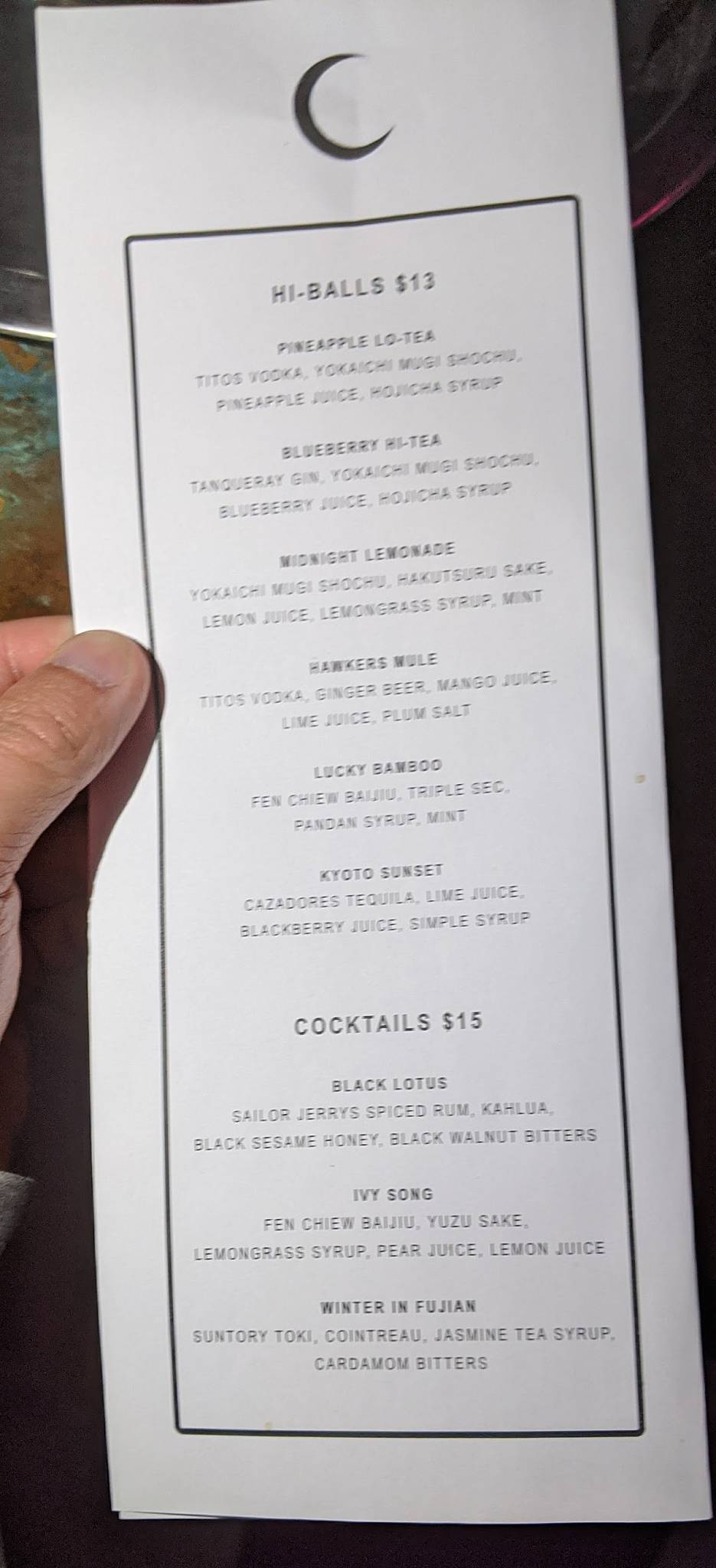 Menu au Midnight Market pub et bar, Toronto