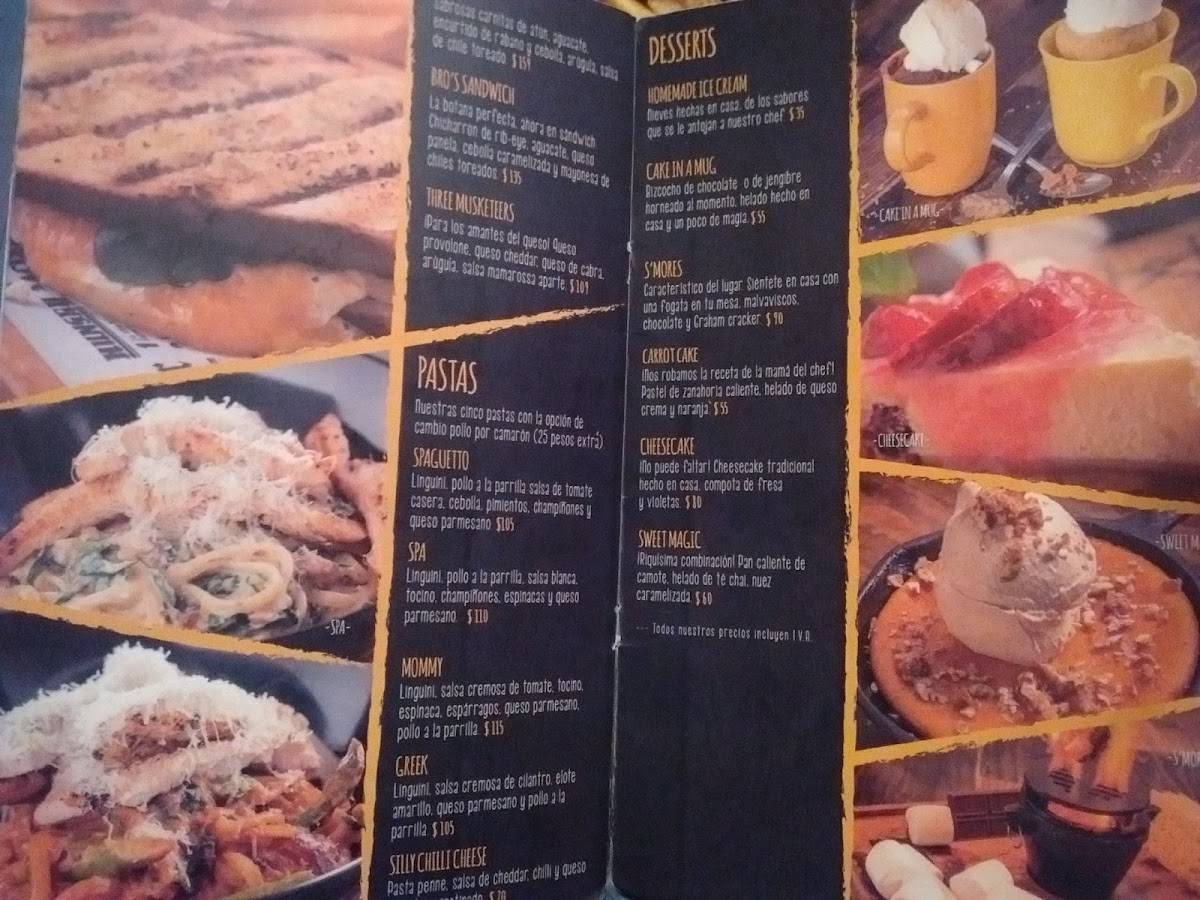 Menu at Muncher House Tec pub & bar, Monterrey, Av. Eugenio Garza Sada ...