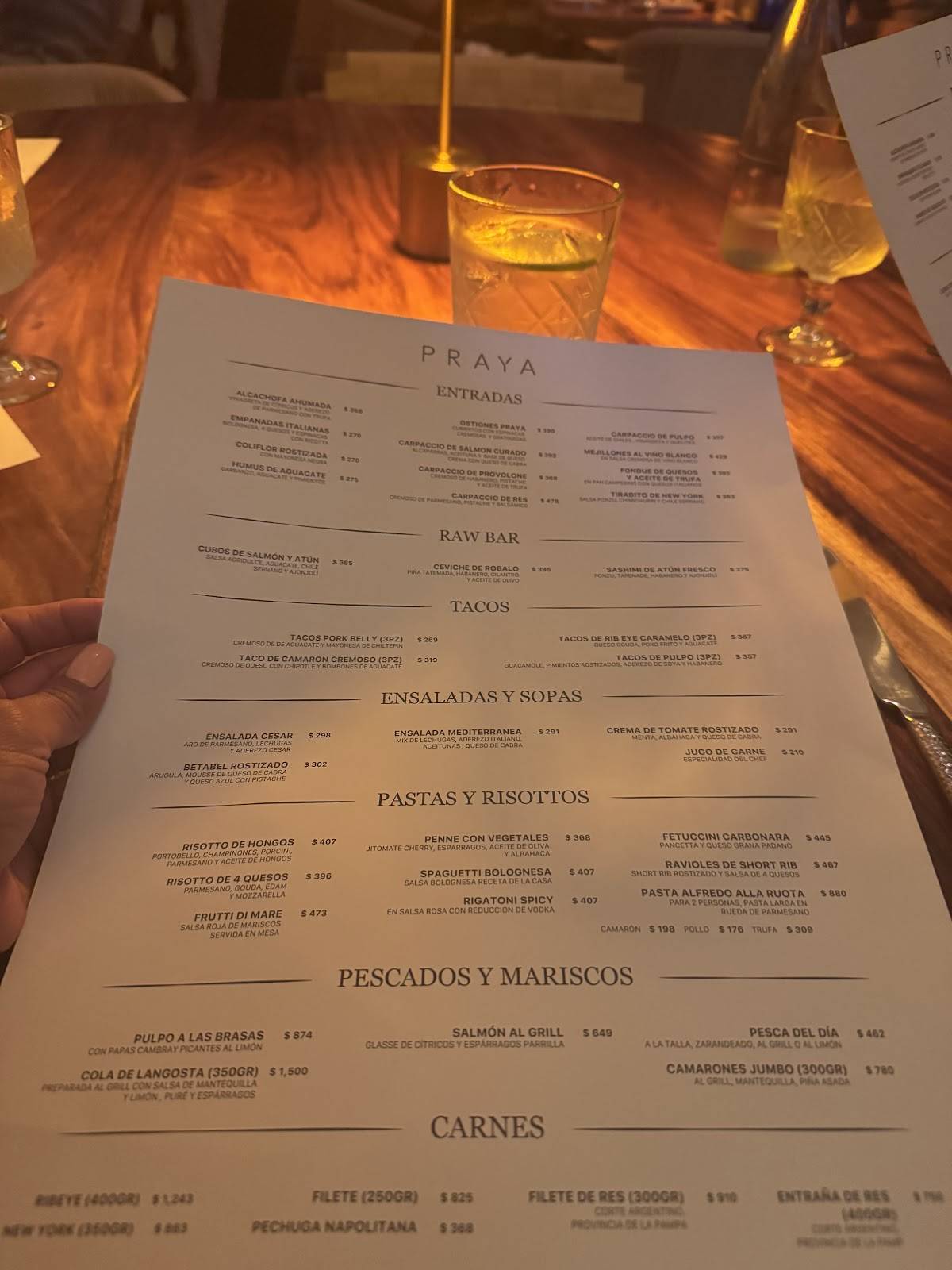 Carta del restaurante Praya, Acapulco