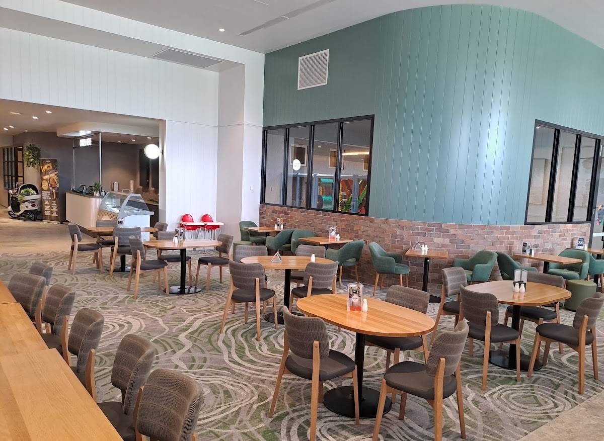 Menu at Easts Leagues Club, Coorparoo