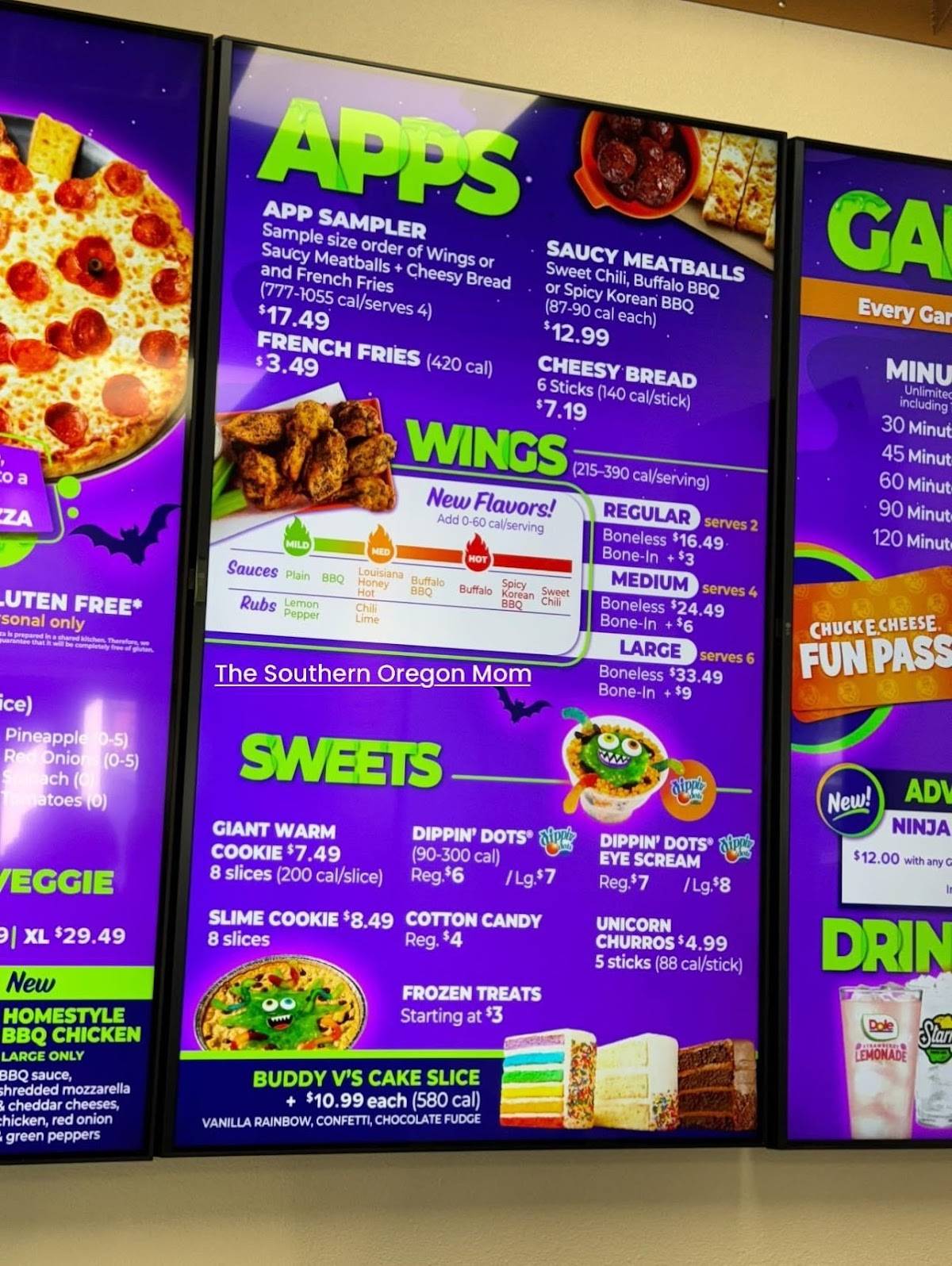 Menu at Chuck E. Cheese restaurant, Medford