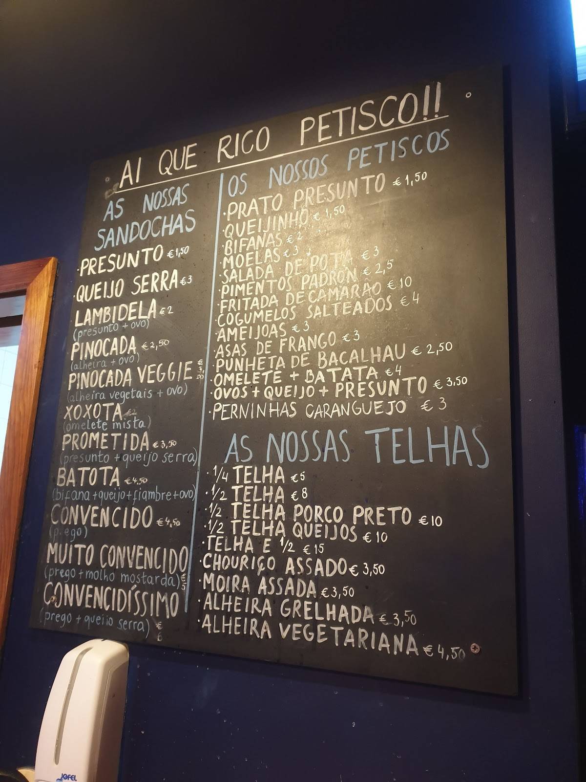 Menu em Uma Espécie de Tasco restaurante, Espinho