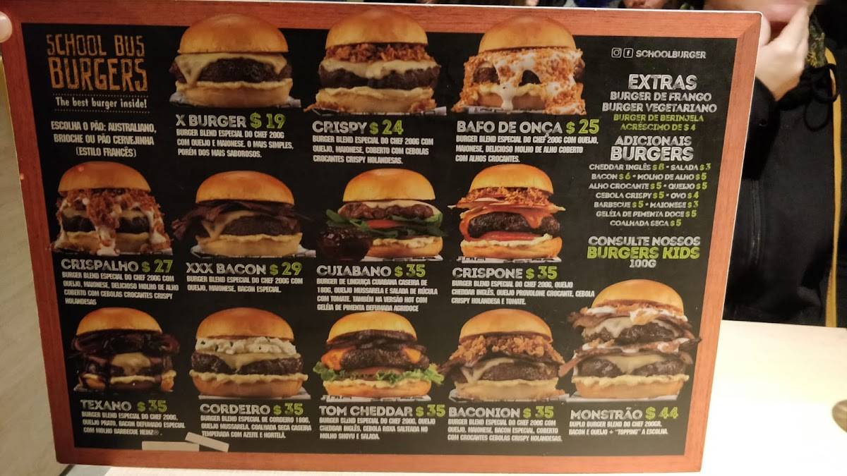 Menu em School Bus Burgers restaurante, Barueri