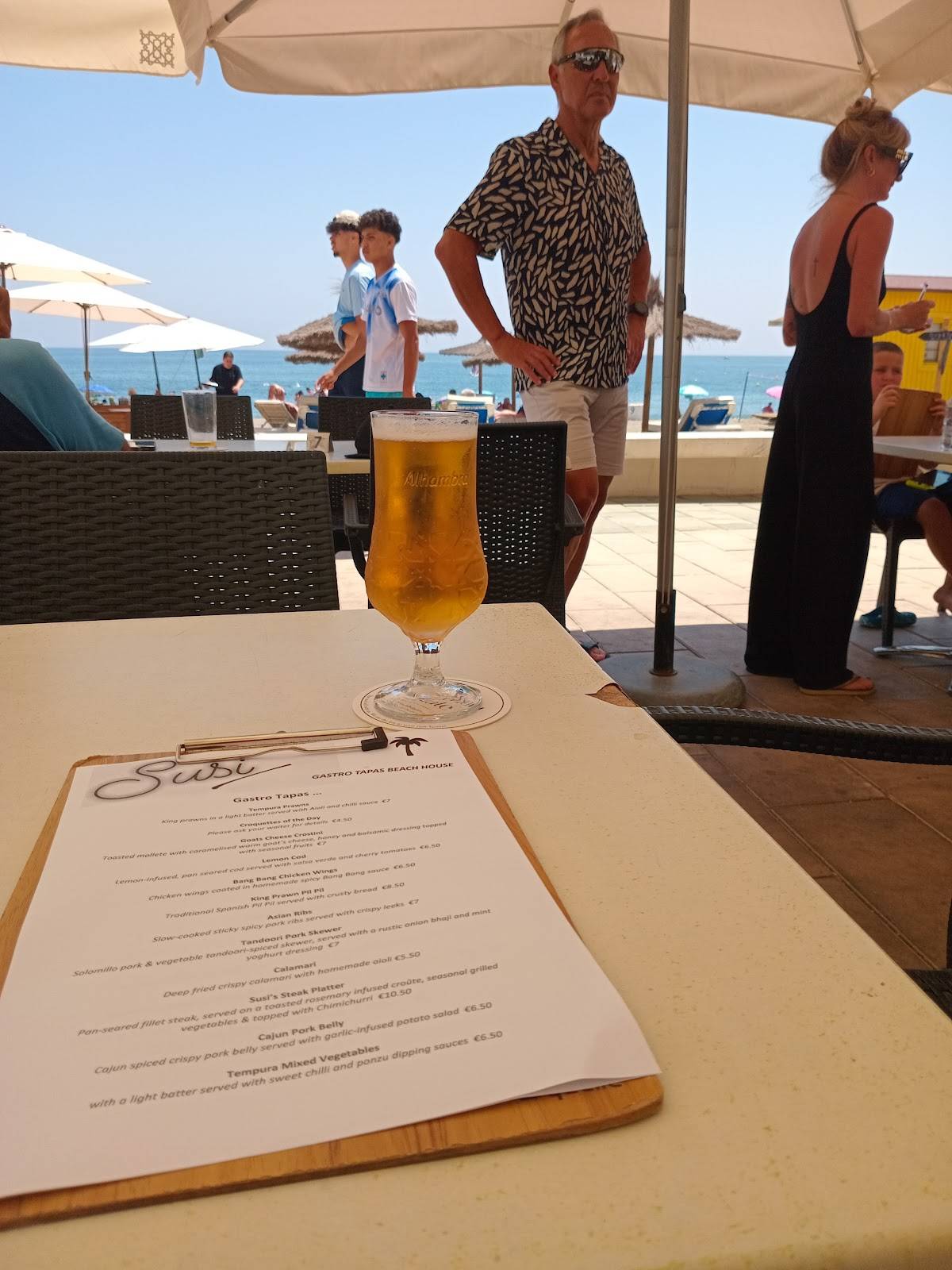 Menu at Susi GastroTapas Beach House pub & bar, San Luis de Sabinillas