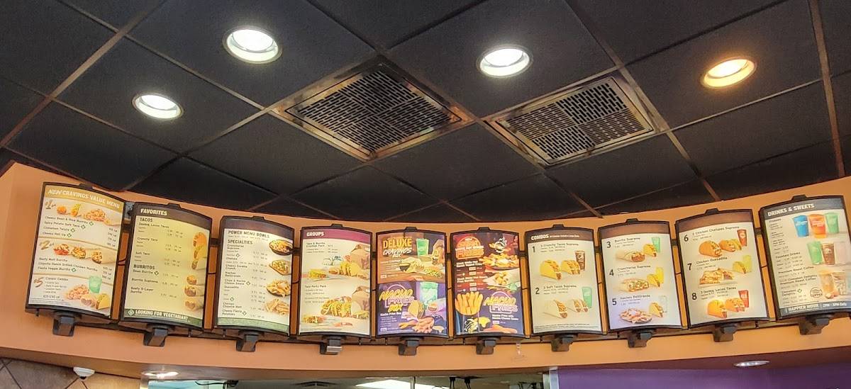 Menu at Taco Bell fast food, Brunswick, Center Rd