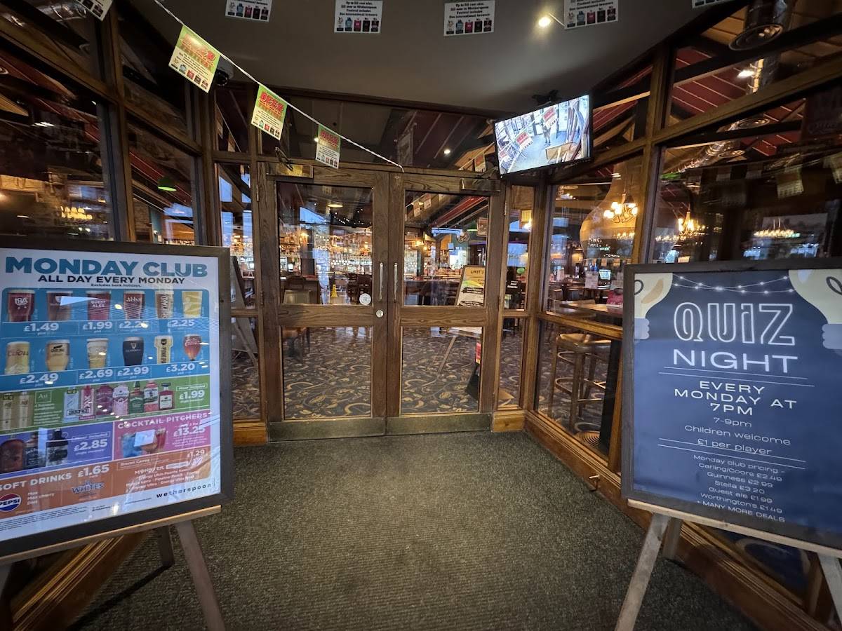 Menu at The Scarsdale Hundred - JD Wetherspoon pub & bar, Sheffield