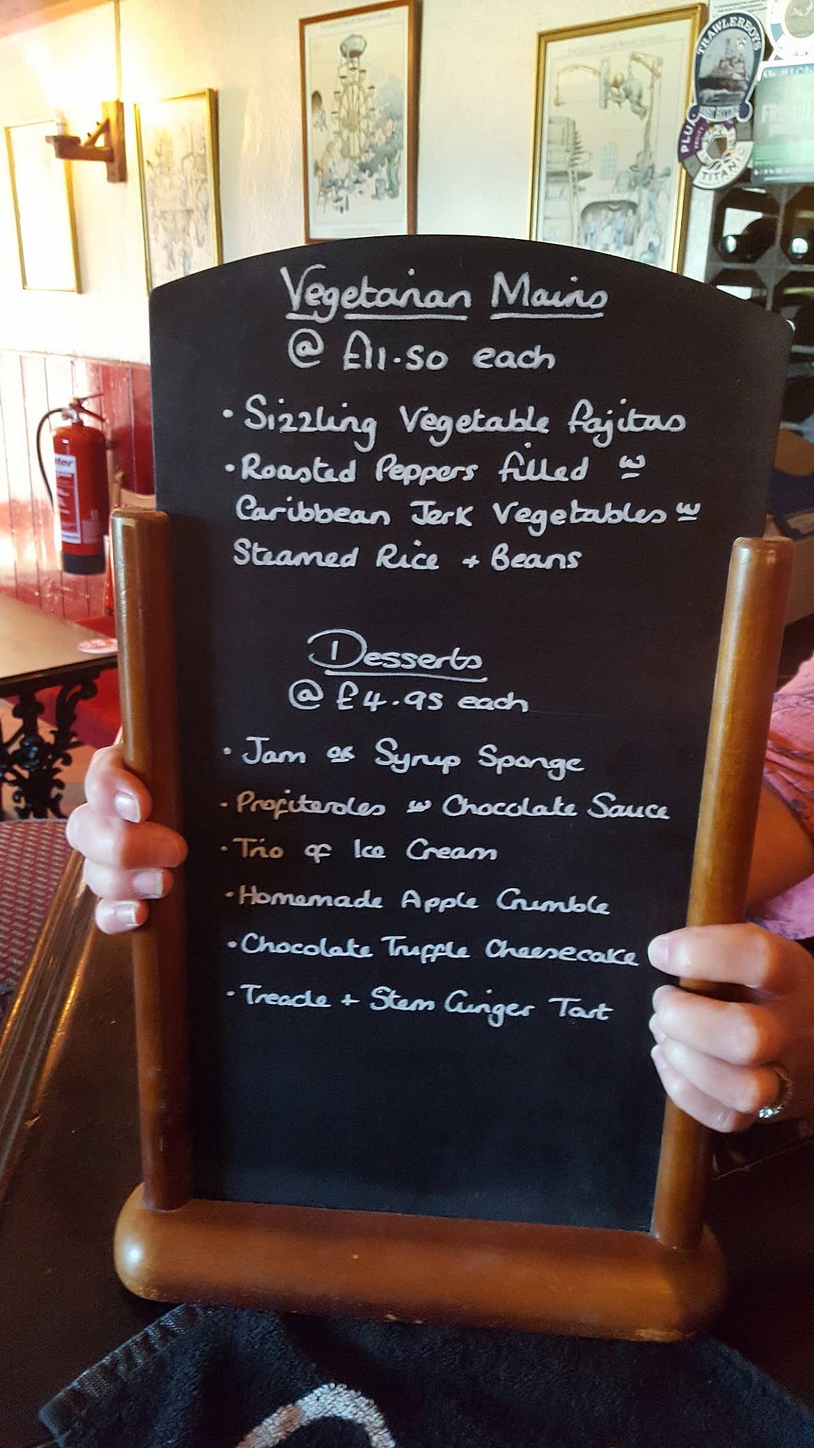 Menu at The Star Inn pub & bar, Lessingham
