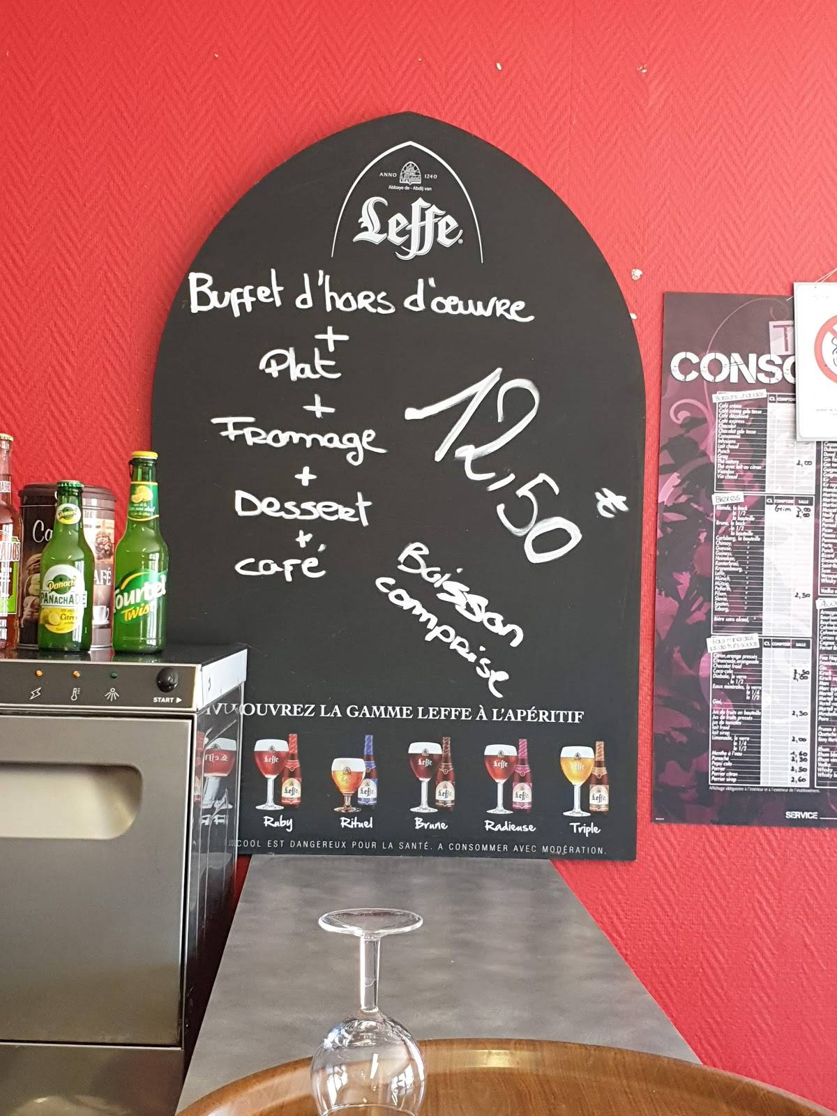 Menu au À la Grande Fourchette restaurant, Oisseau-le-Petit, 1 Rte du Mans