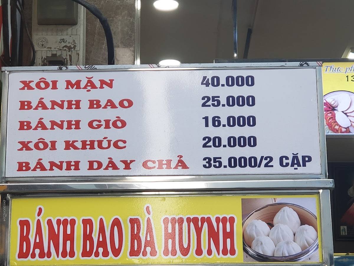 Menu at Bánh mì Bà Huynh (Madam Win) fast food, Ho Chi Minh City