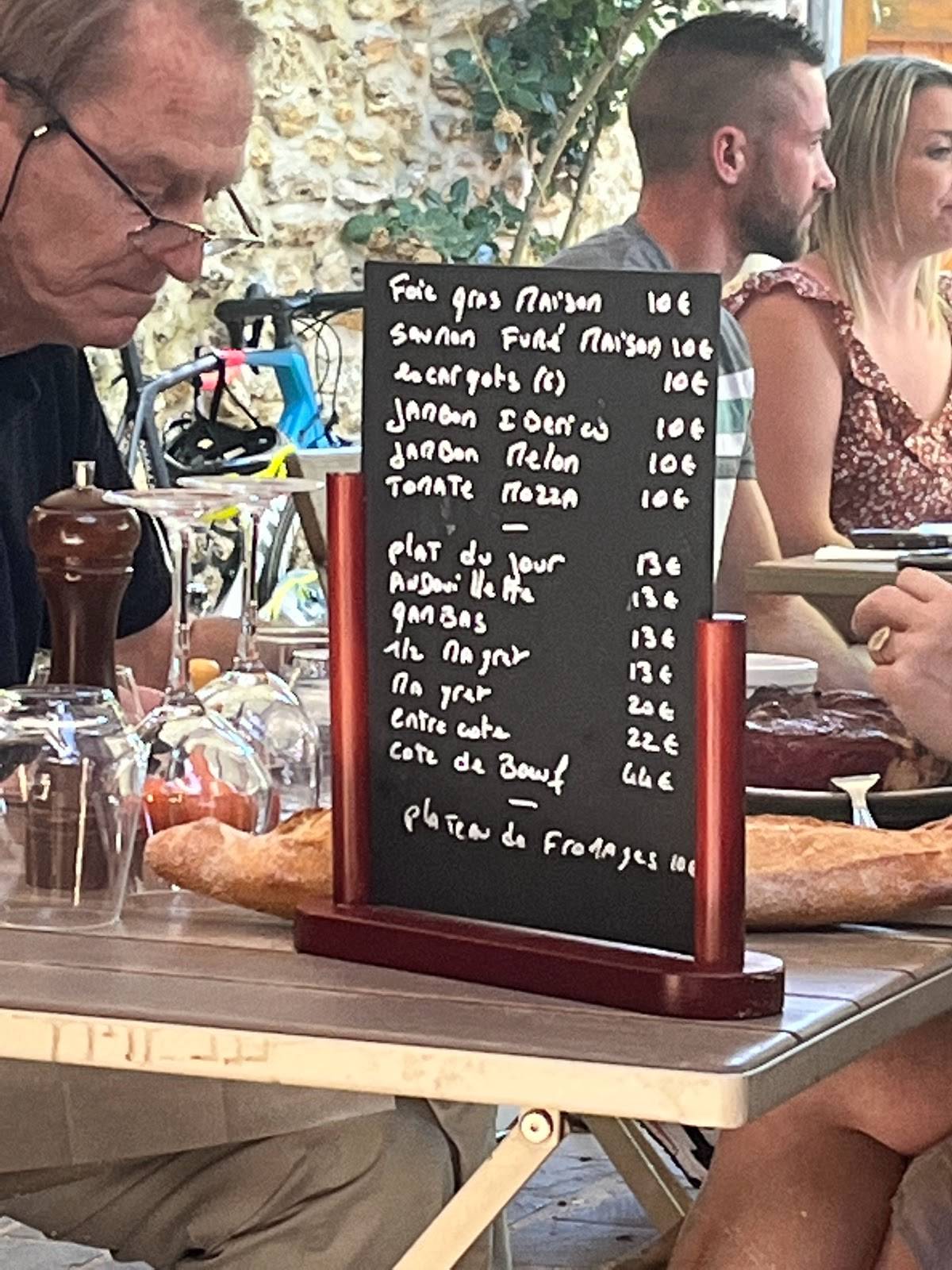 Menu au Chez Erwan pub et bar, Bourdonné