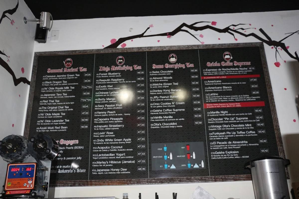 Carta del café Cassava Roots Mundo E, Tlalnepantla, Perif. Blvd. Manuel ...