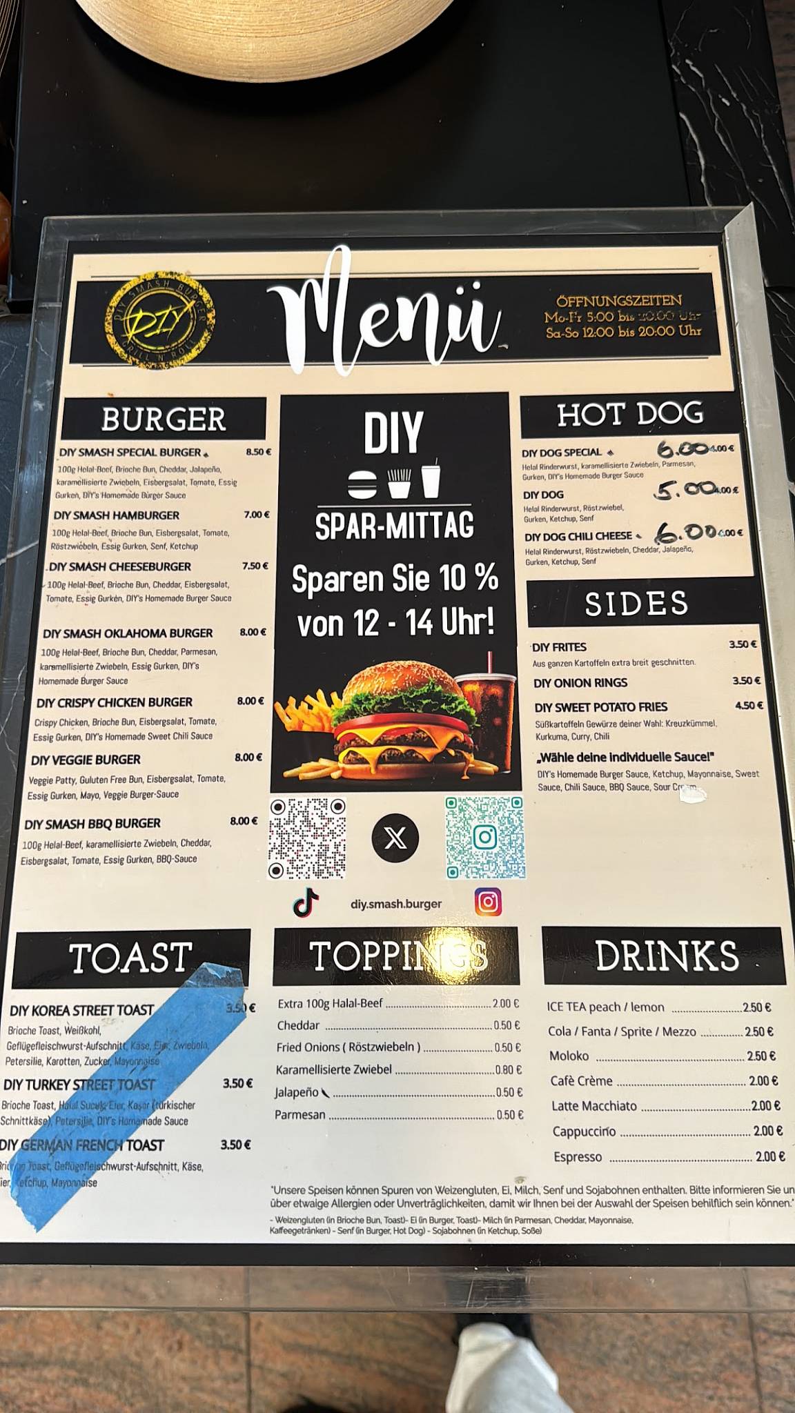 Speisekarte von DIY Smash Burger Grill ‘N‘ Roll pub & Bar, Kuchen