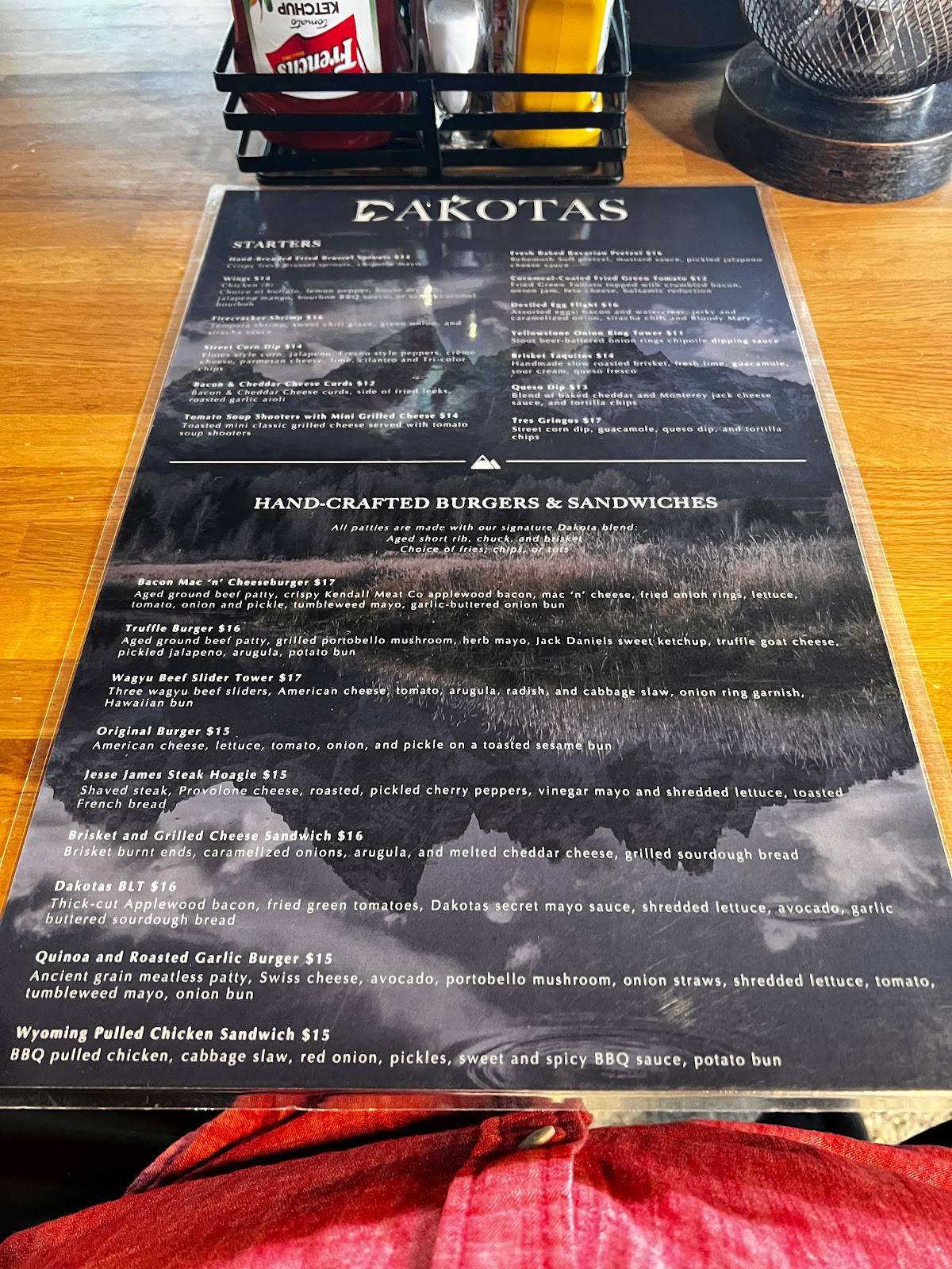 Menu at Dakotas pub & bar, Yorkville