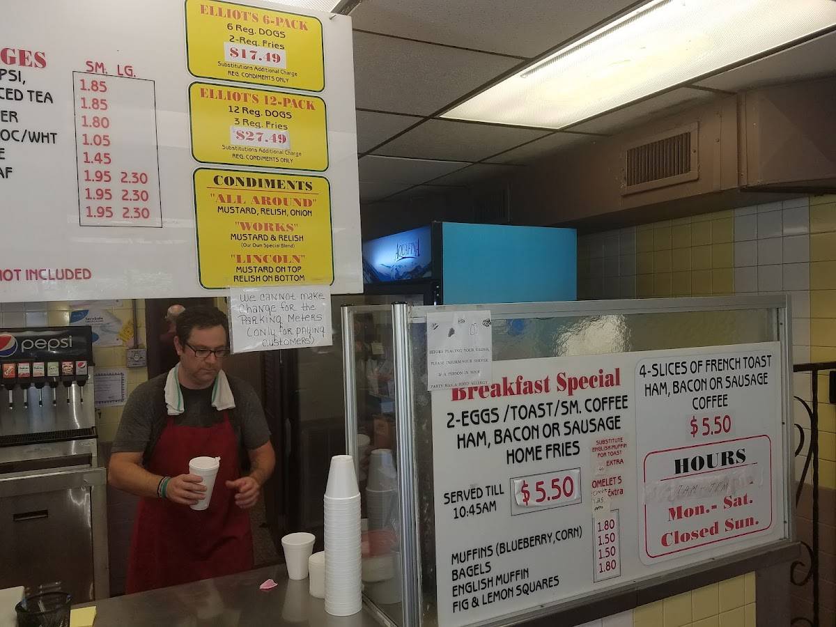 Menu at Elliot's Hot Dogs fast food, Lowell