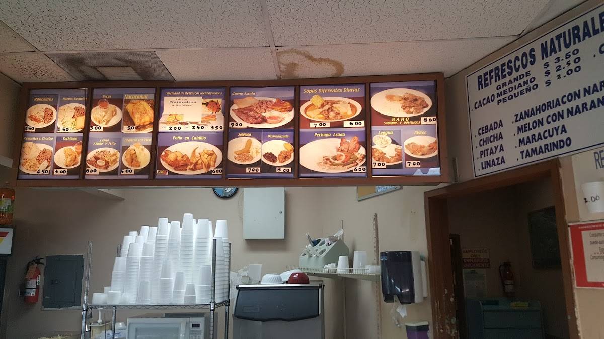 Menu at Fritanga Hermanos Mendoza restaurant, Hialeah
