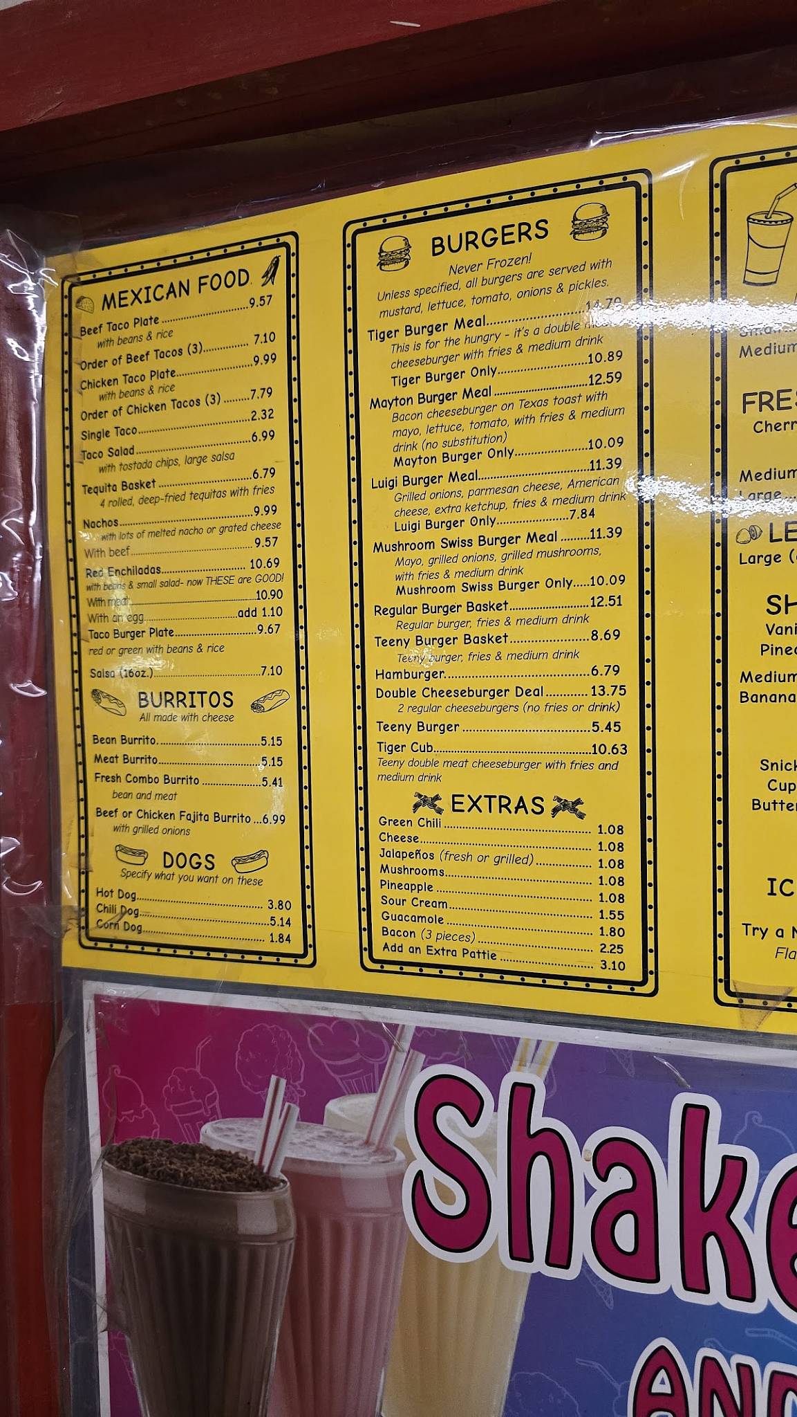 Menu at Hi-D-Ho Drive In fast food, Alamogordo