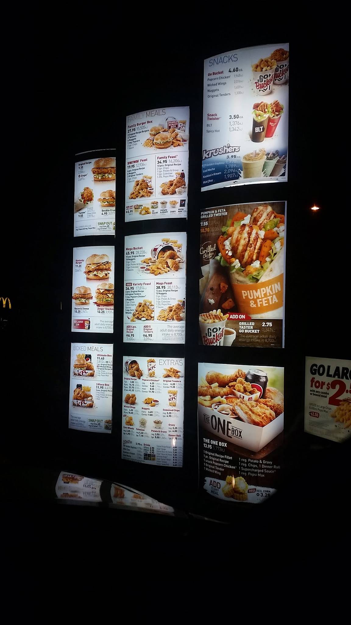 Menu at KFC Cairns fast food, Parramatta Park, 14 Martyn St