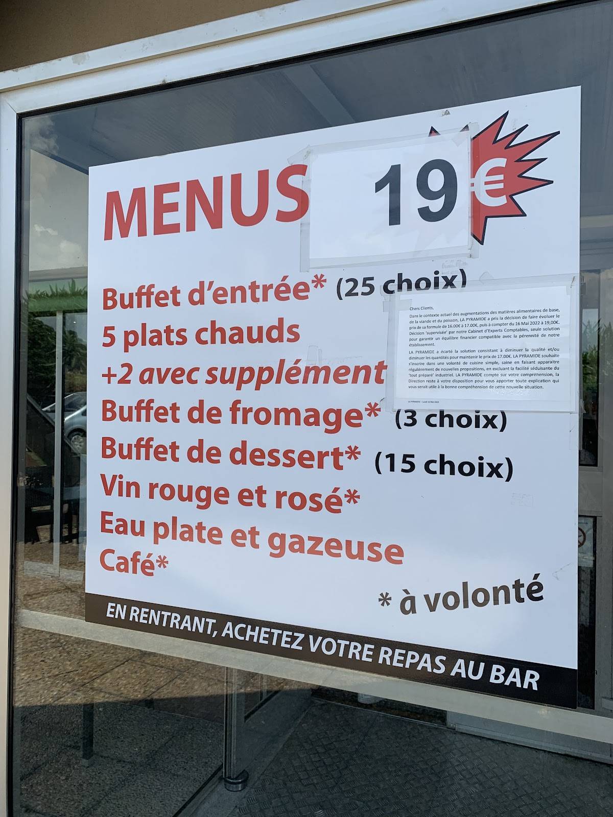Menu au La Pyramide restaurant, Frontignan, 10 Rue de la Bordelaise 10 ...