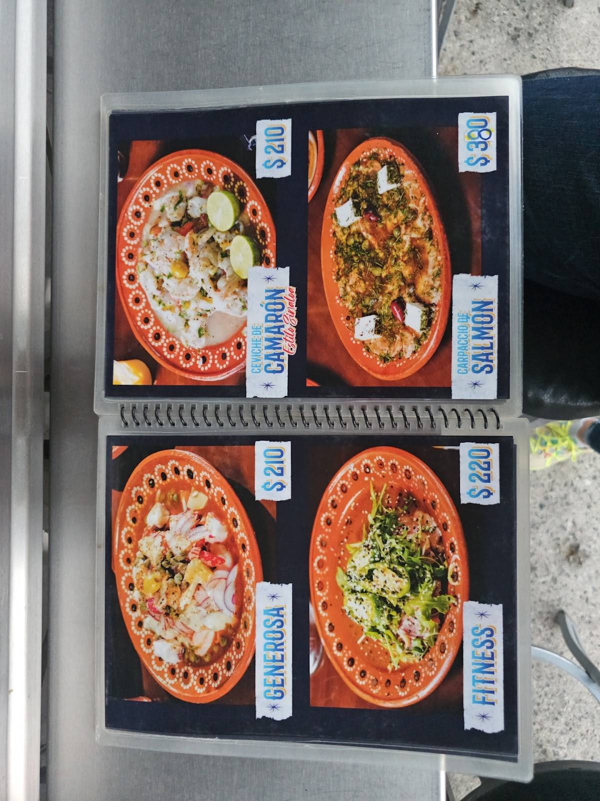 Menu at Mariscos Capitan Pez restaurant, Leon