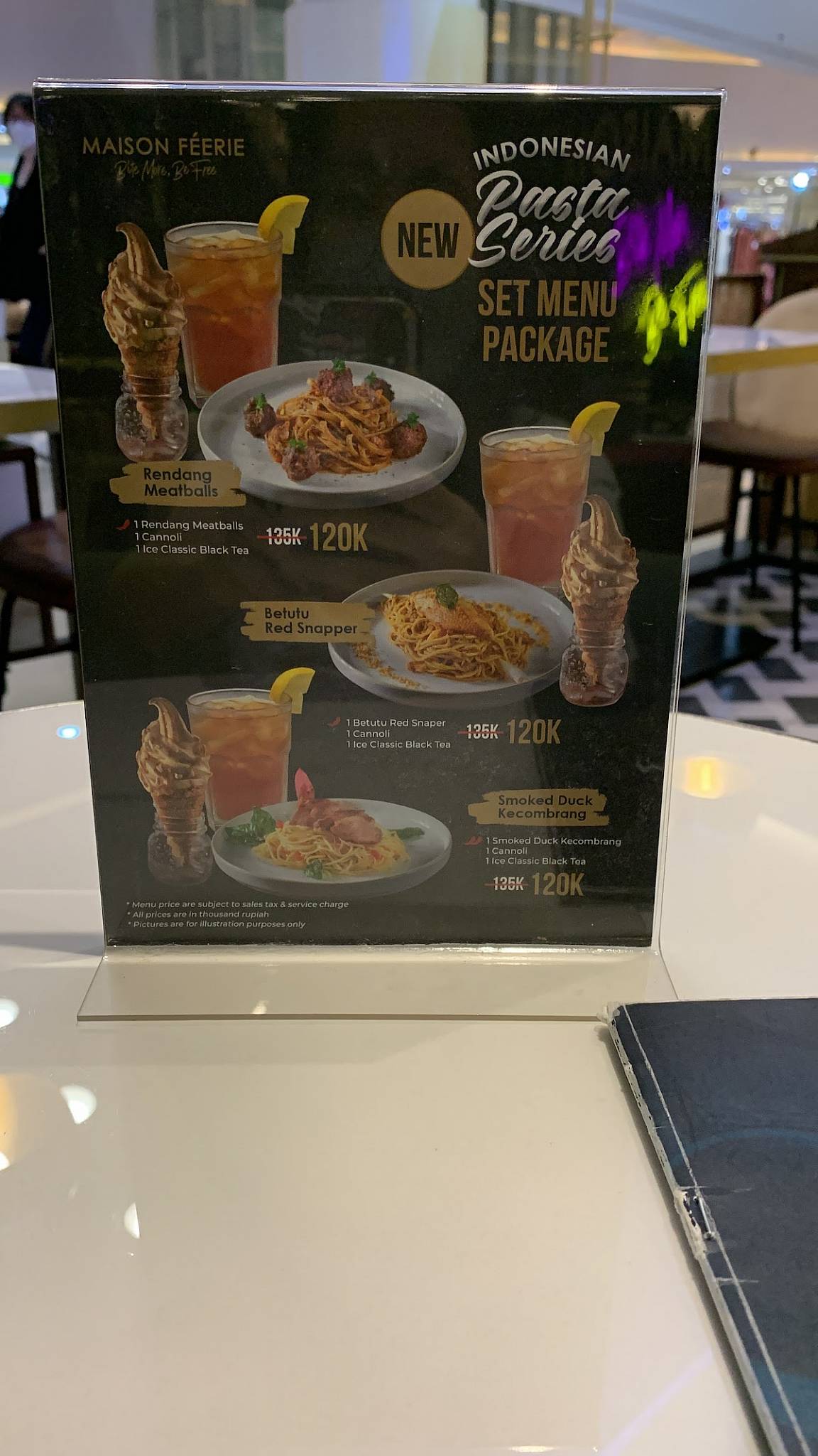 Carta del restaurante MAISON FEERIE - Mall Central Park, West Jakarta