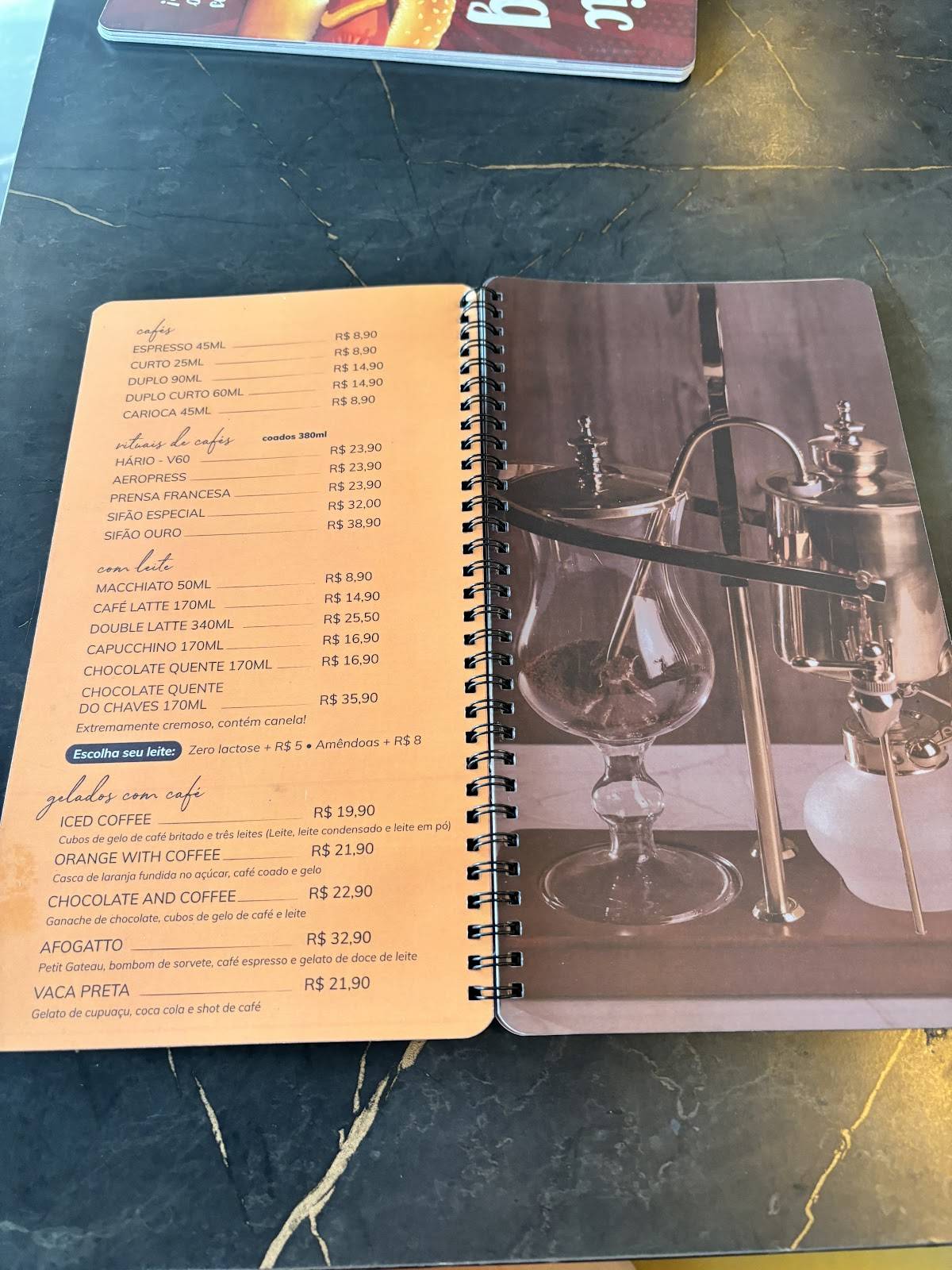 Menu em Magic Dog Concept restaurante, Osasco
