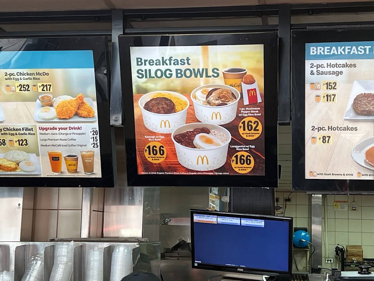 Menu at McDonald's Daraga Albay restaurant, Daraga, BU Arcade Building
