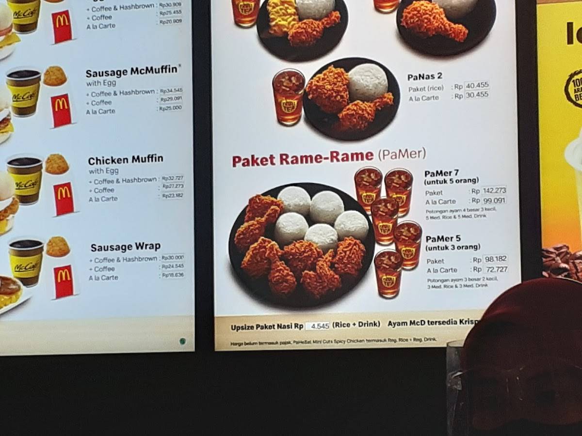 Menu at McDonald's GKB restaurant, Gresik, Perum Gresik Kota Baru