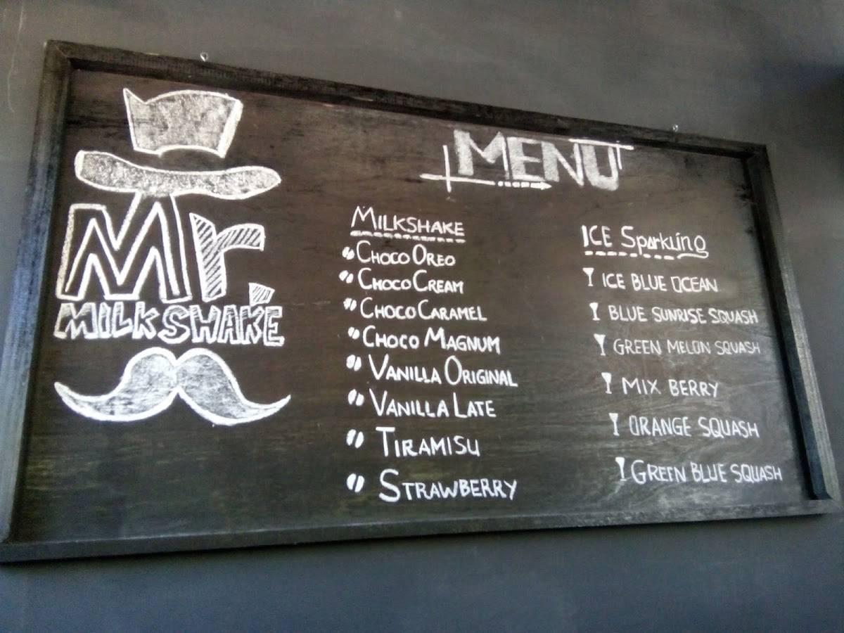 Carta del café Mr. Milkshake, Indonesia