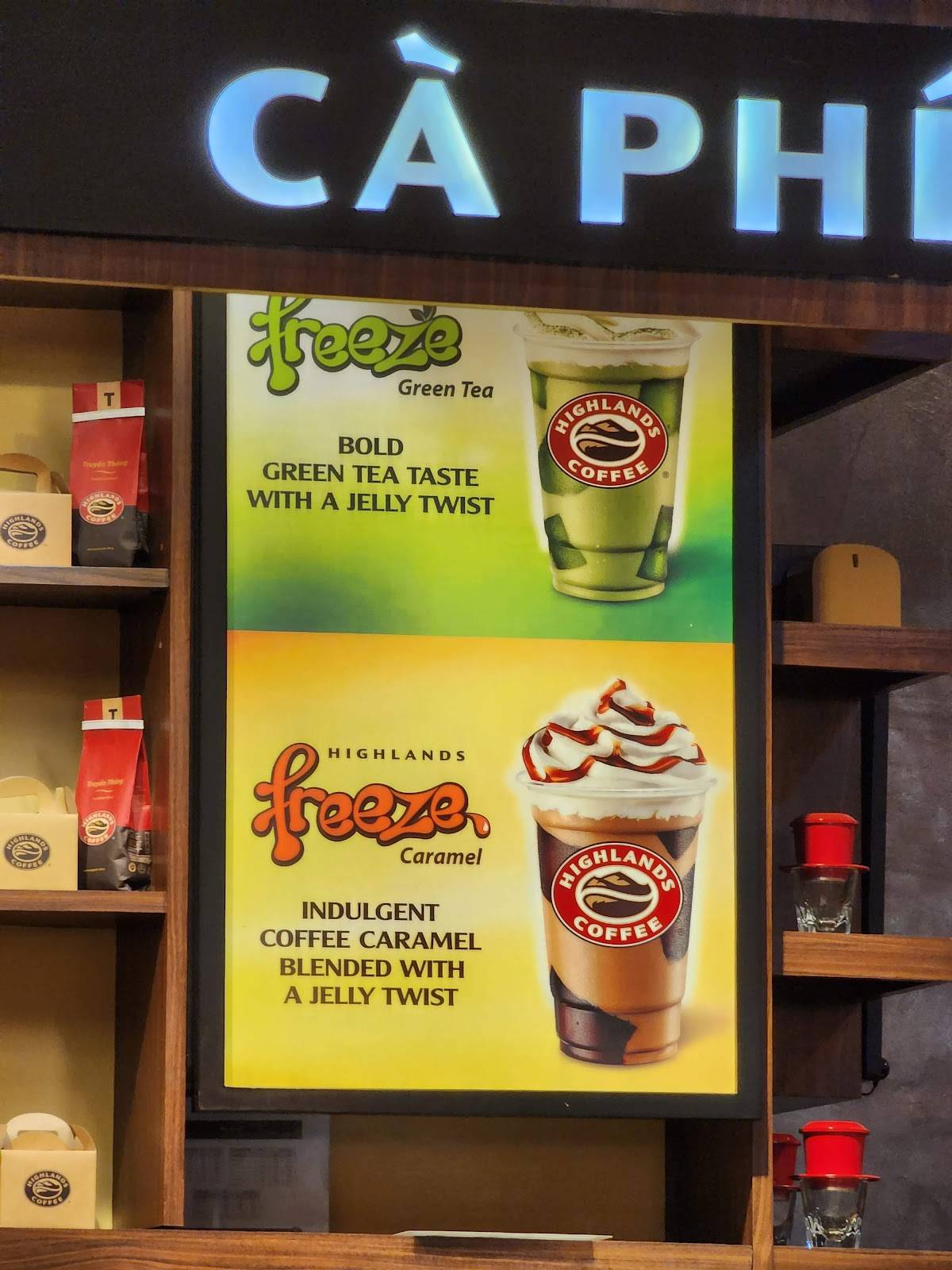 Menu at Highlands Coffee Double Dragon Plaza cafe, Pasay, GXPR+HGV