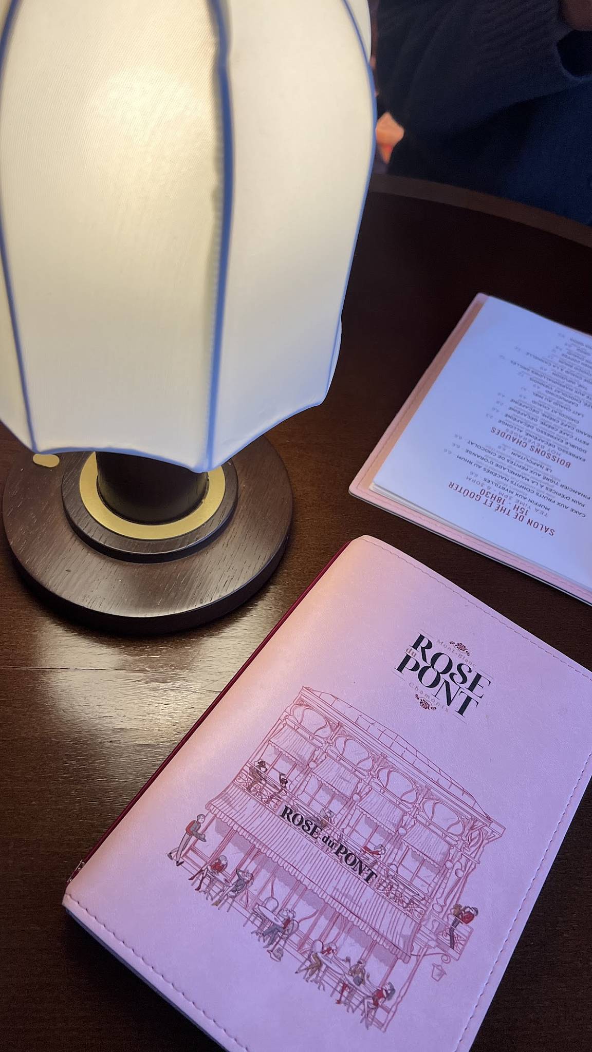 Menu au Rose Du Pont restaurant, Chamonix-Mont-Blanc