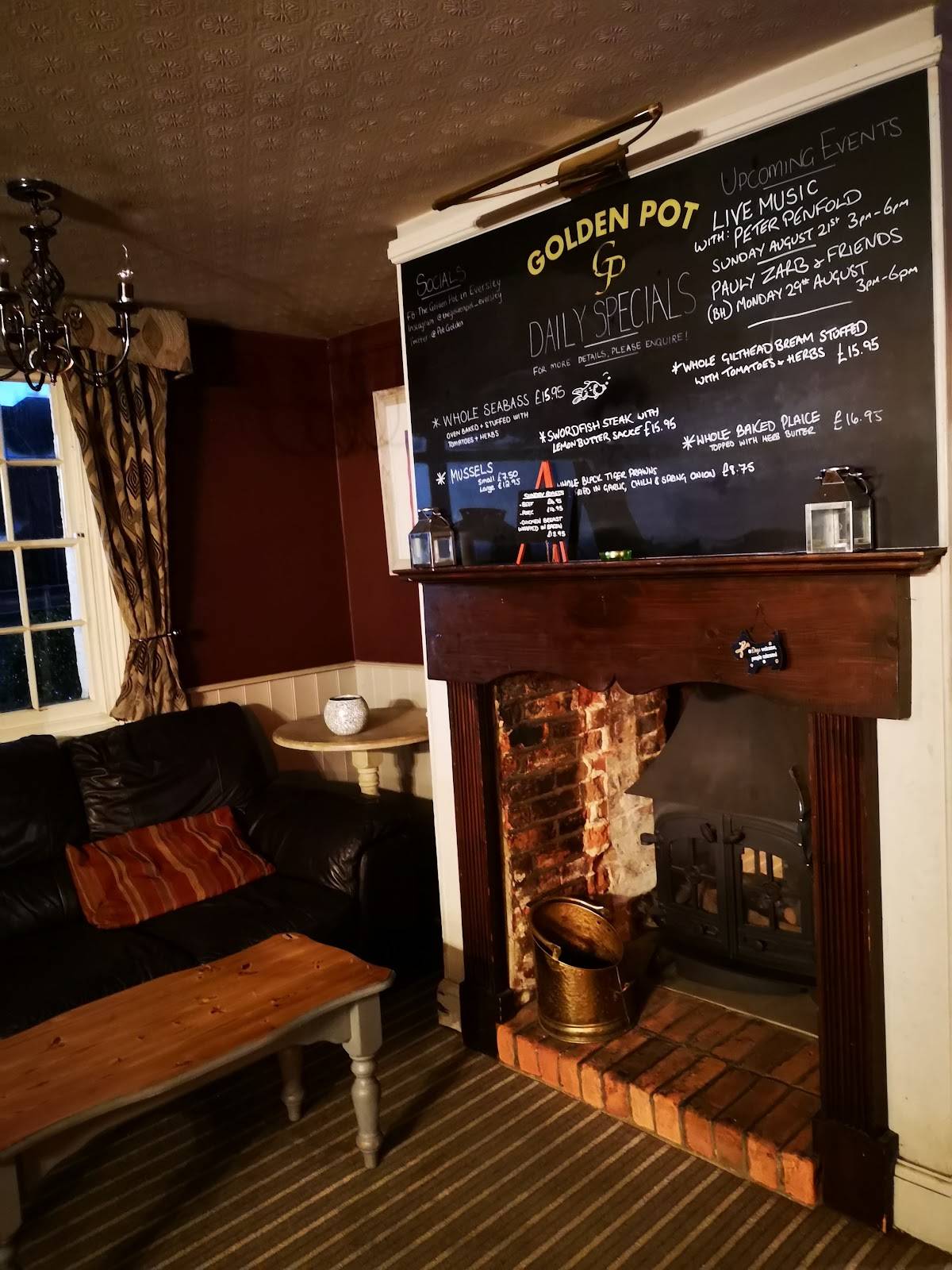 Menu at The Golden Pot restaurant, Eversley