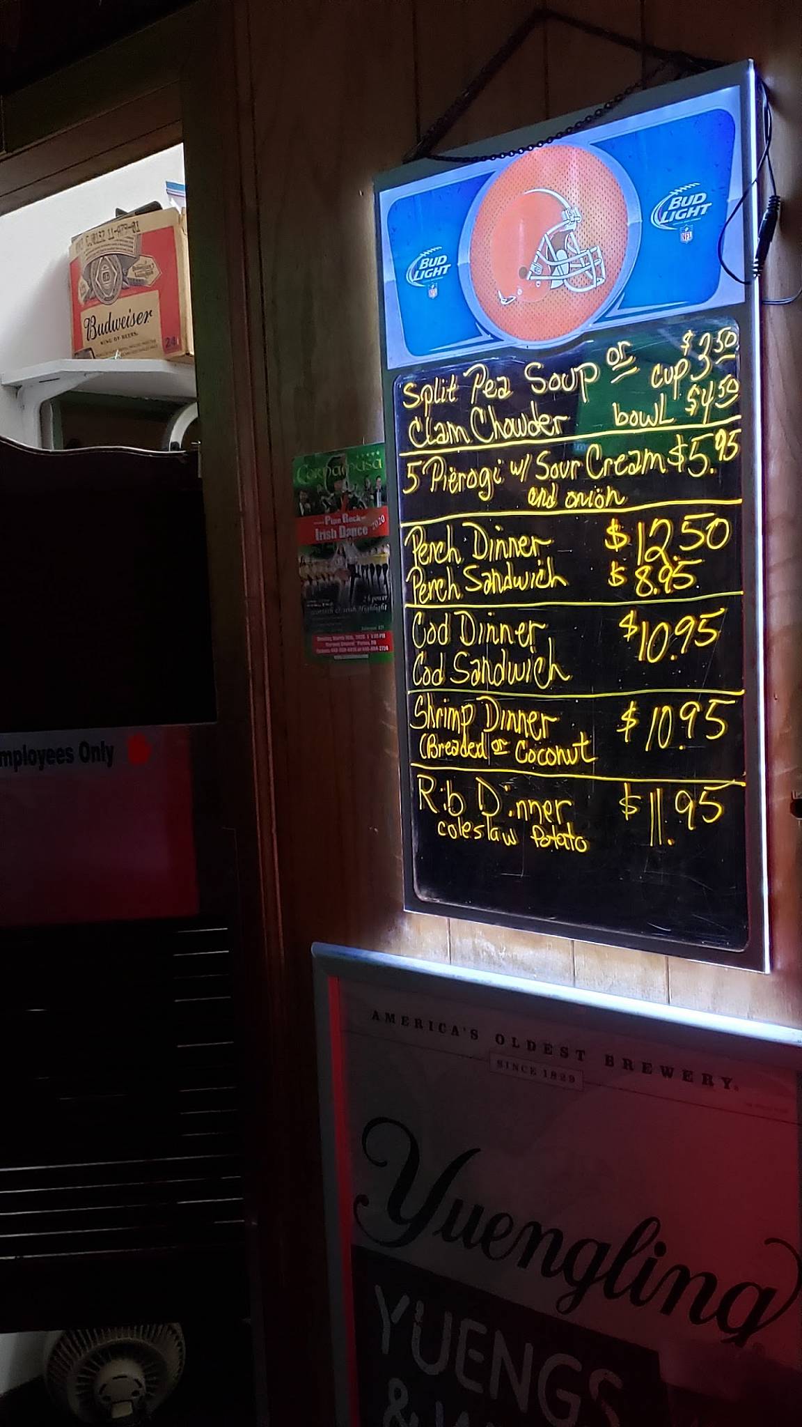 Menu at Trolley House pub & bar, Olmsted Falls