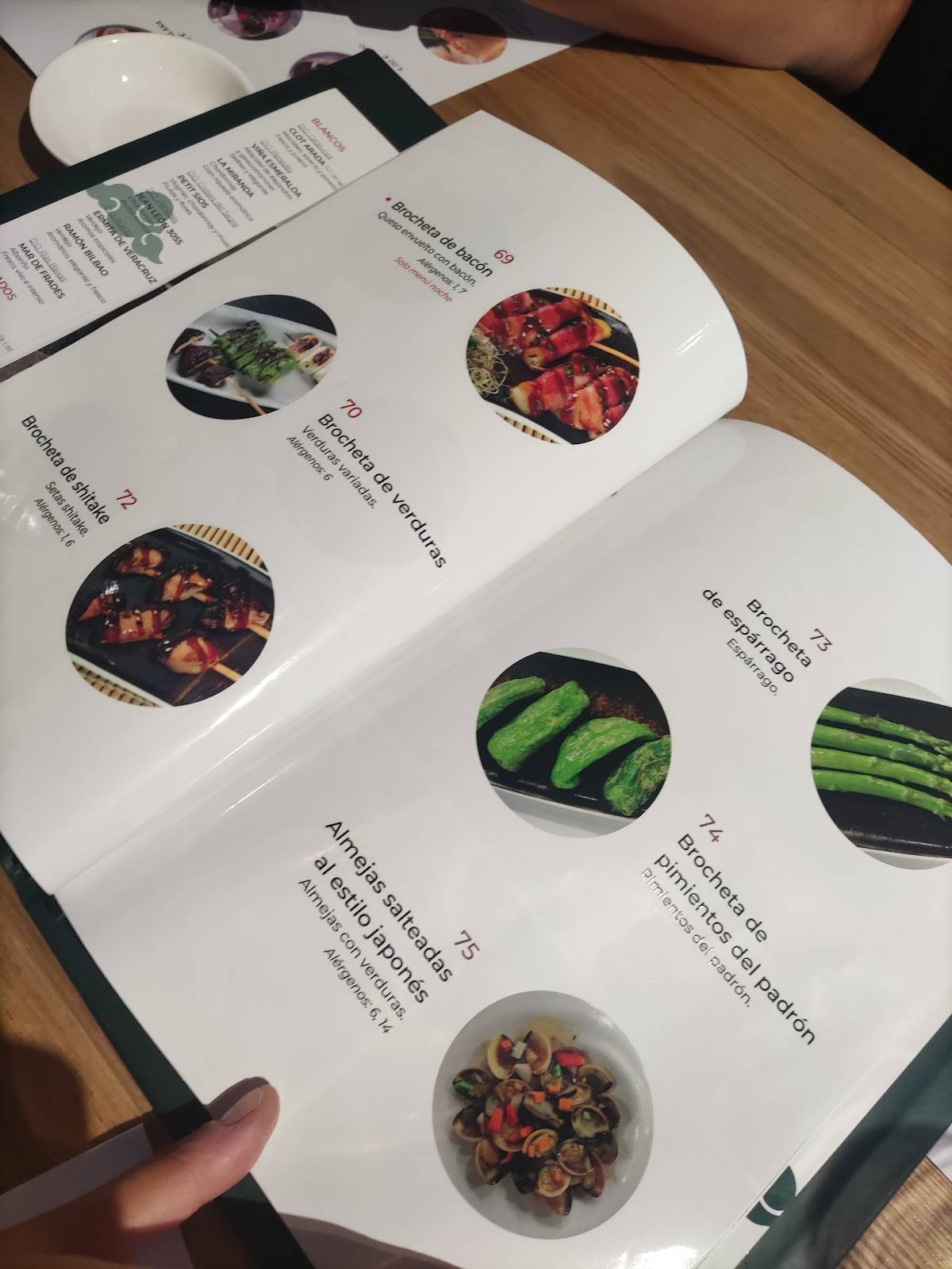 Carta del restaurante Worldeli Sushi & Grill, Sabadell