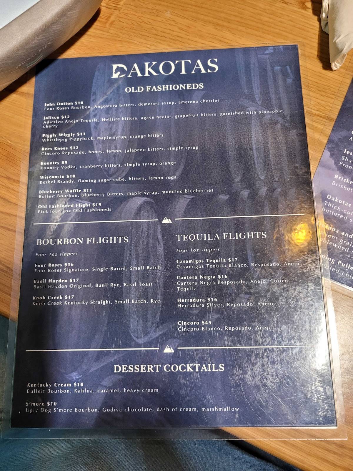 Menu at Dakotas pub & bar, Yorkville